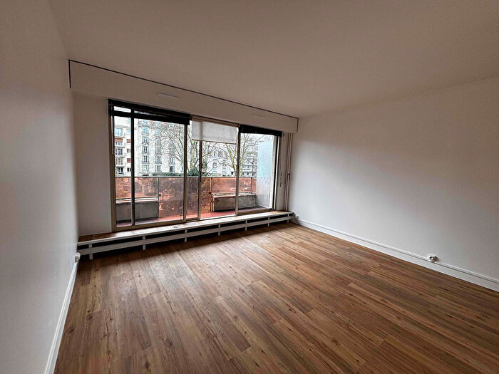 Appartement à louer - Neuilly-sur-Seine, Parc de Neuilly - 1 pièce