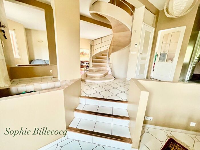 Maison 9 pièces à vendre à Saint-Prix