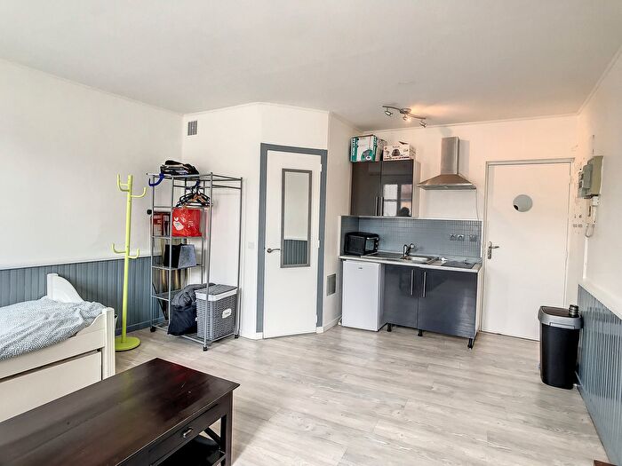Villefranche-sur-Saône, Centre-ville : Appartement 1 pièce à louer