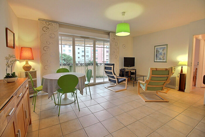 Appartement à louer - Arcachon, Centre-ville, La Chapelle, Gare - 3 pièces - 2 chambres