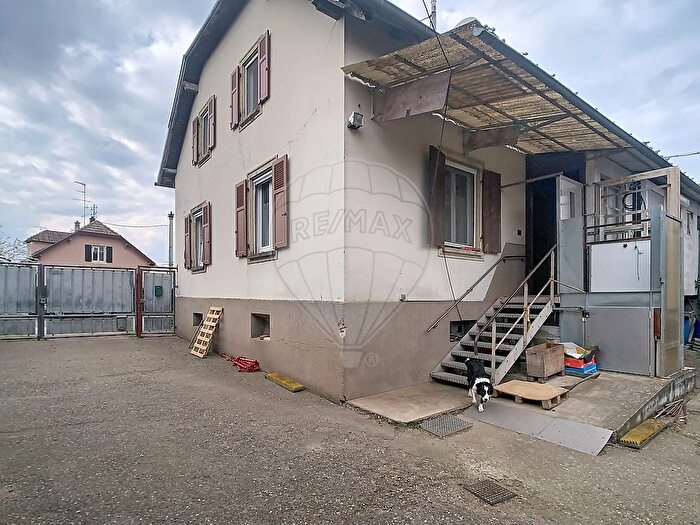 Maison à vendre - Sainte-Croix-en-Plaine - 6 pièces - 4 chambres