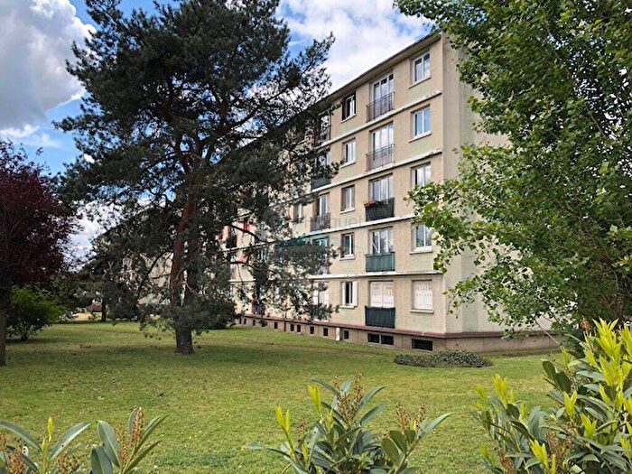 Appartement 4 pièces à louer à Cimetière, Neuilly-sur-Marne