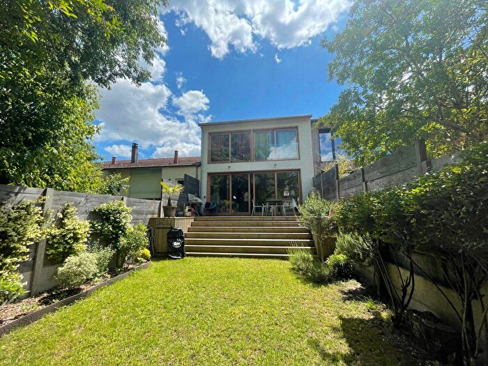 Maison 5 pièces à louer à Caudèrès, Talence