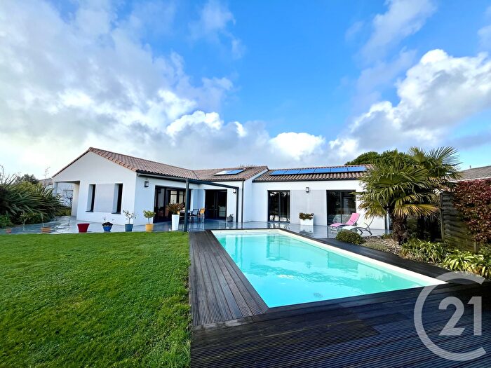Maison 5 pièces à Le Fenouiller, à vendre
