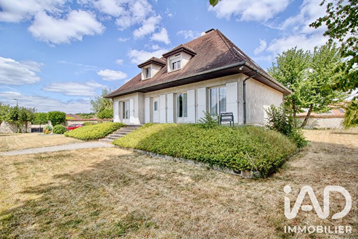 Maison 8 pièces à La Chapelle-en-Serval, à vendre