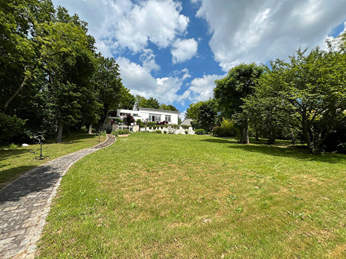 Maison à vendre - Villiers-Saint-Frédéric - 10 pièces - 6 chambres