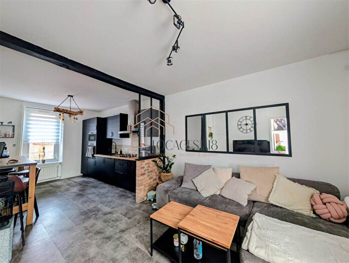 Maison à louer - Bourges, Aéroport, Vauvert, Pierrelay, Pissevieille - 4 pièces - 2 chambres