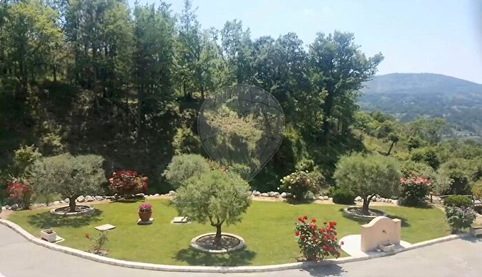 Maison à vendre - Coursegoules - 4 pièces - 3 chambres