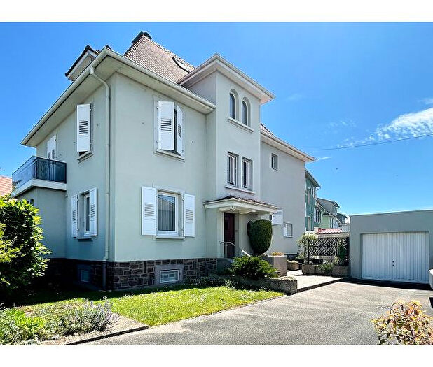 Maison à vendre - Colmar, Saint-Antoine - 11 pièces - 4 chambres