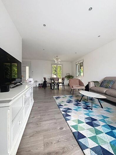 Maison à louer - Nord, Vétraz-Monthoux - 4 pièces - 3 chambres