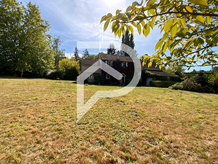 Maison à vendre - Saint-Rémy-lHonoré - 7 pièces - 4 chambres