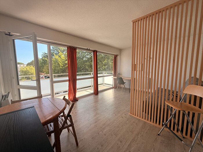 Appartement 1 pièce à Bordeaux, Pellegrin, Chaban-Delmas, à louer