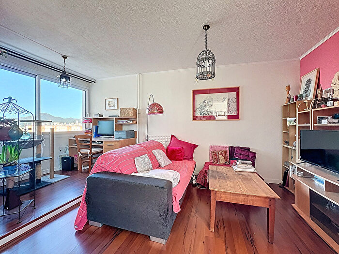 Appartement à vendre - Aubagne, Passons, Verdun - 4 pièces - 3 chambres