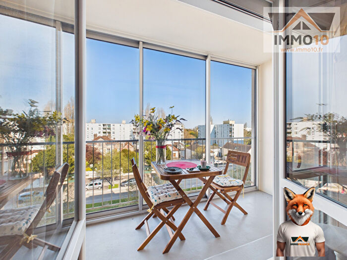 Appartement à vendre - Troyes - 3 pièces - 2 chambres