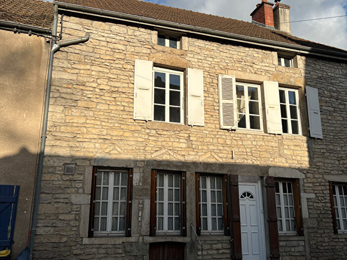 Maison à vendre - Bligny-sur-Ouche - 6 pièces - 4 chambres