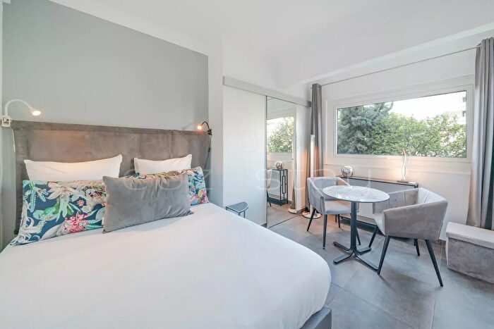 Appartement à vendre - Cannes, Pointe Croisette - 1 pièce