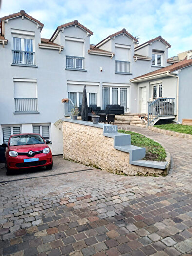 Maison à vendre - Ivry-sur-Seine, Monmousseau, Verollot - 11 pièces - 7 chambres