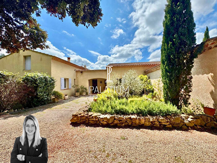 Maison à vendre - Pélissanne - 7 pièces - 5 chambres