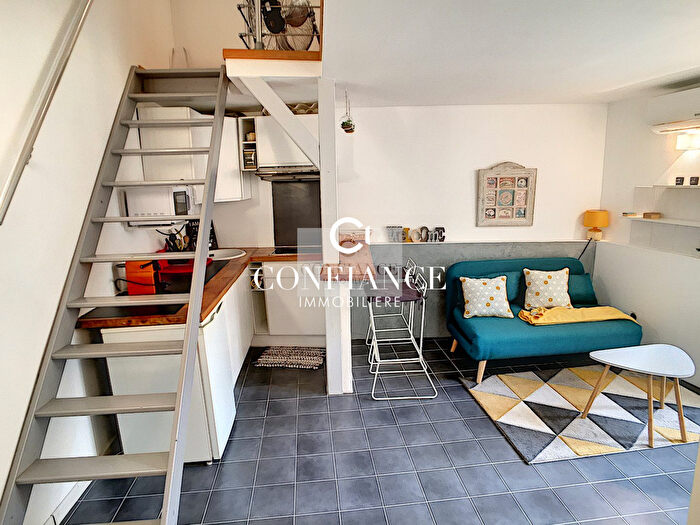 Appartement 2 pièces à Nice, Vieux Nice, à louer