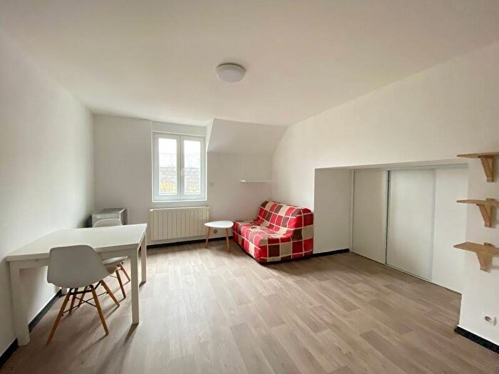Appartement à louer - Centre-Neuf Bourg-Quesnoy-Delsaux-Musée-Cannoniers-Gare, Valenciennes - 2 pièces - 1 chambre