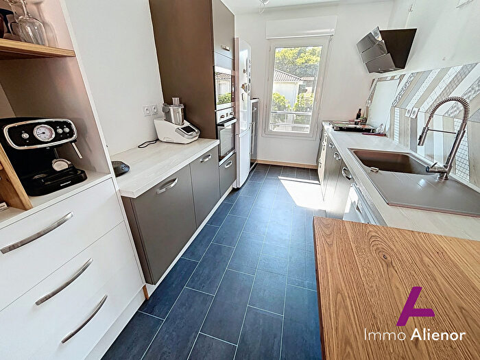 Appartement à louer - Belin-Béliet - 3 pièces - 2 chambres