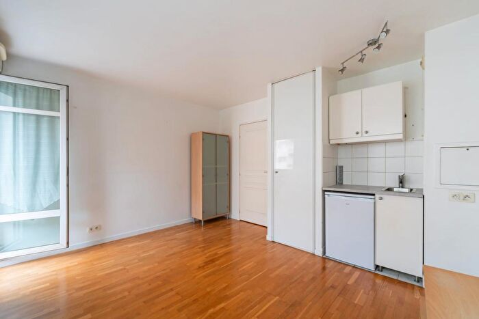 Appartement à vendre - Asnières-sur-Seine, Centre-ville - 1 pièce - 1 chambre