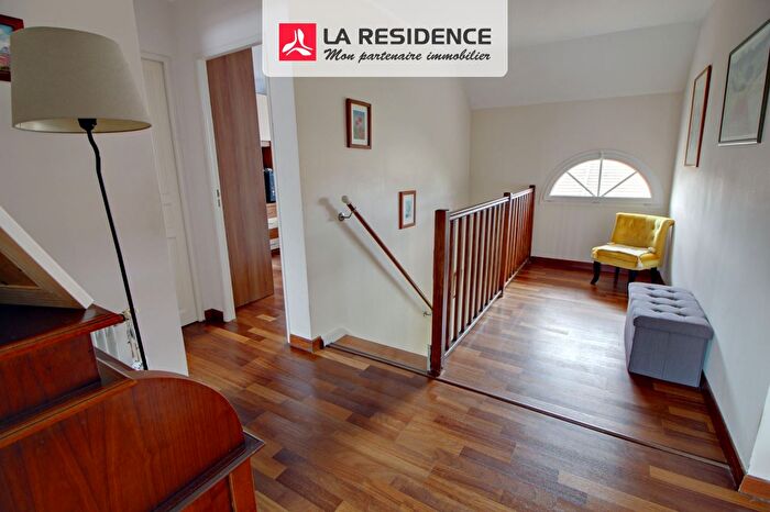 Maison à vendre - Triel-sur-Seine - 7 pièces - 5 chambres