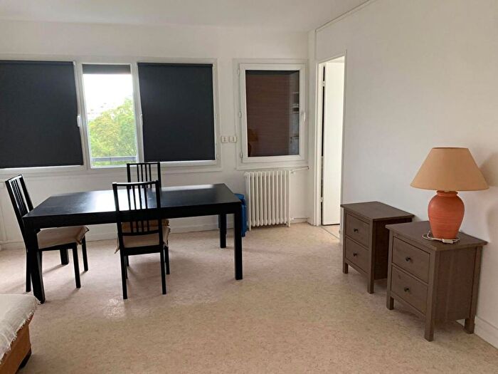 Appartement 3 pièces à louer - Maisons-Alfort, Charentonneau