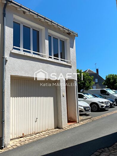 Maison à vendre - La Châtre - 5 pièces - 3 chambres