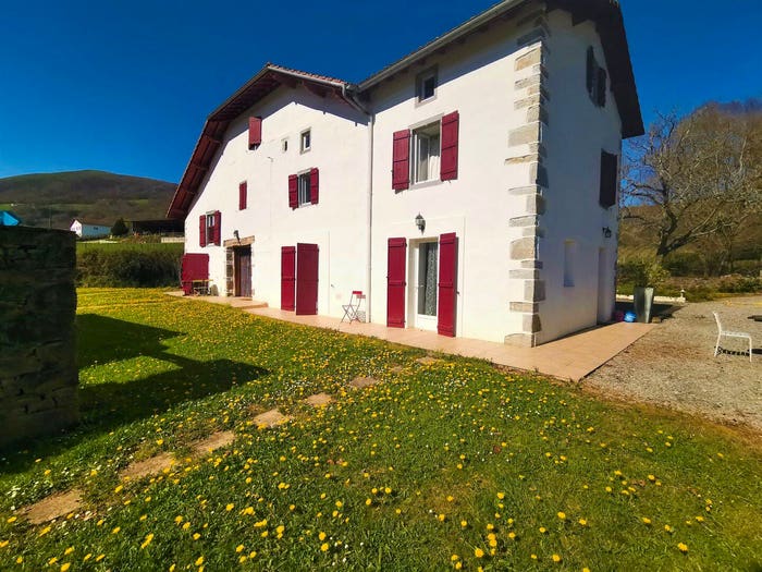 Appartement 4 pièces à Pagolle, à louer