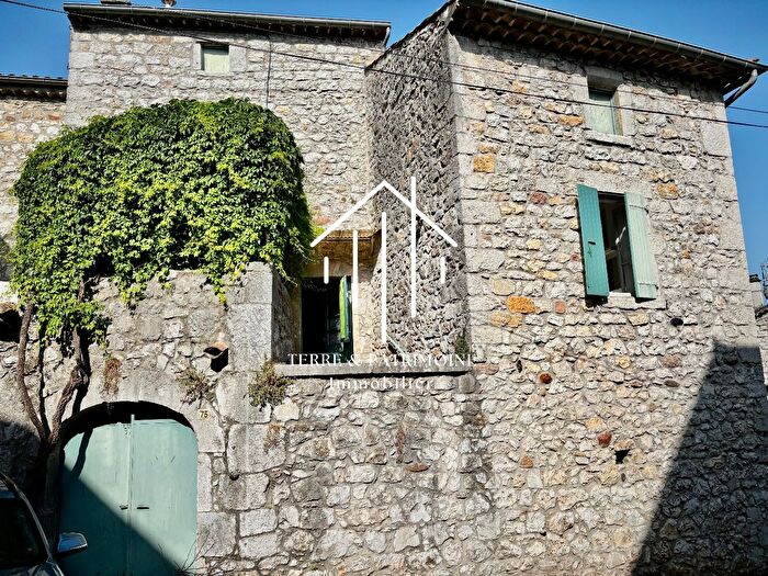 Maison à vendre - Ruoms - 3 pièces - 2 chambres