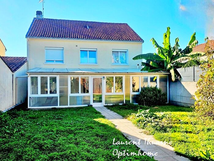 Maison à vendre - Boulazac - 6 pièces - 4 chambres