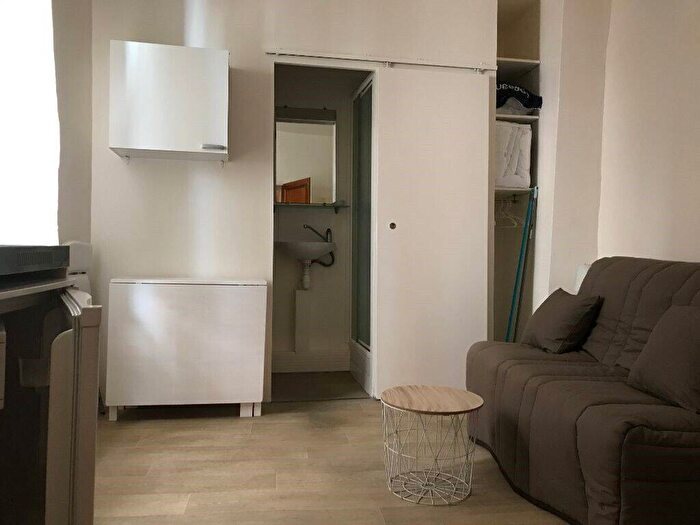 Arènes, Nîmes - Appartement 1 pièce à louer