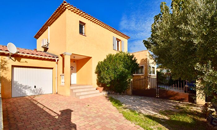 Maison à vendre - Uzès - 5 pièces - 3 chambres