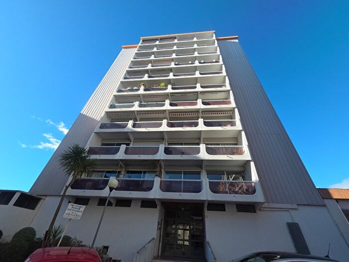 Appartement à vendre - Alès, Centre-ville - 4 pièces - 2 chambres