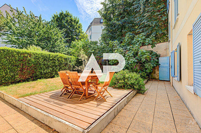 Rueil-Malmaison, Coeur de Ville - Appartement 5 pièces à vendre