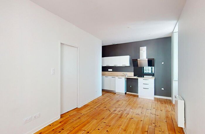 Appartement 2 pièces à louer à Rodez, Centre historique, Vieux-Rodez