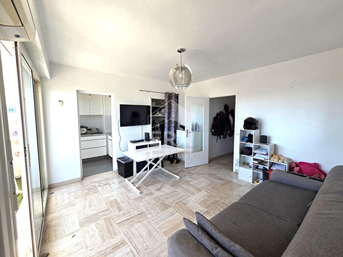 Appartement 1 pièce à vendre - Cagnes-sur-Mer, La Gare, Les Plans, Hippodrome