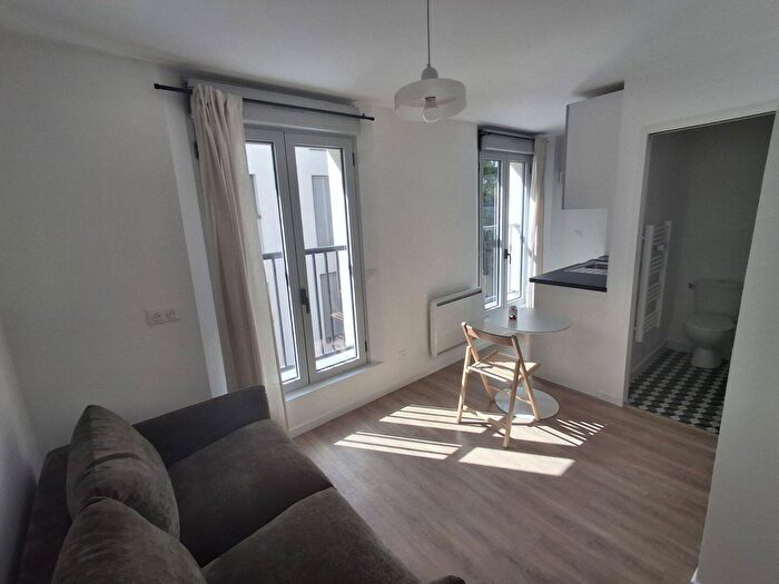 La Chapelle-Marx Dormoy, Paris 18ème arrondissement : Appartement 1 pièce à louer