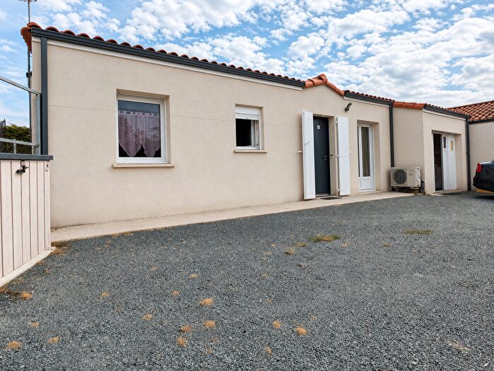 Maison 5 pièces à Sigournais, à vendre