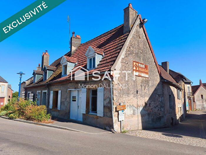 Issy-l'Évêque : Maison 7 pièces à vendre