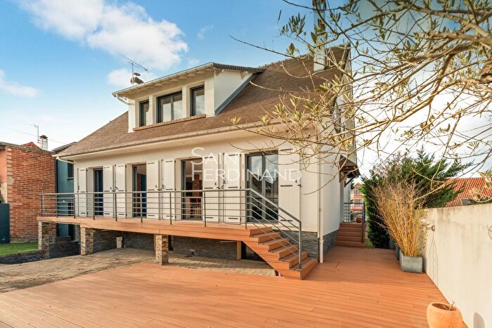 Maison à vendre - Sartrouville, La Plaine - 8 pièces - 5 chambres