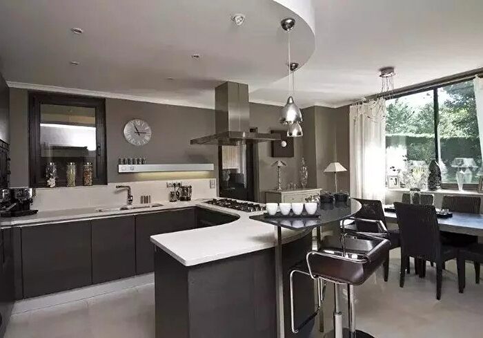 Villeneuve-la-Garenne, Sud - Maison 5 pièces à vendre