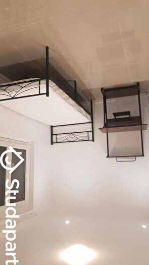 Appartement à louer - Centre Ville-Bouviers, Guyancourt - 1 pièce