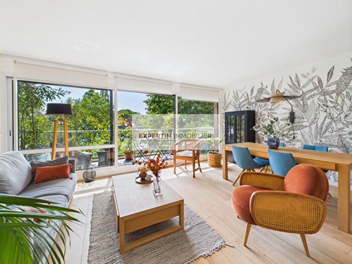 Appartement à vendre - Jouy-en-Josas - 5 pièces - 4 chambres