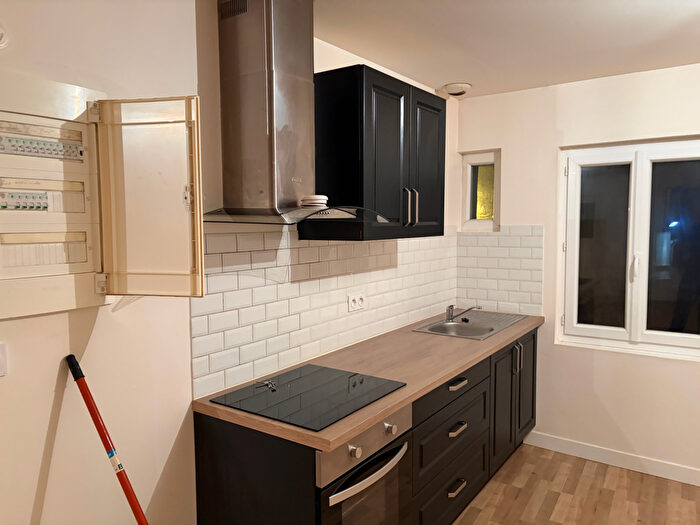 Appartement à louer - Châtellerault, Centre-ville - 3 pièces - 2 chambres