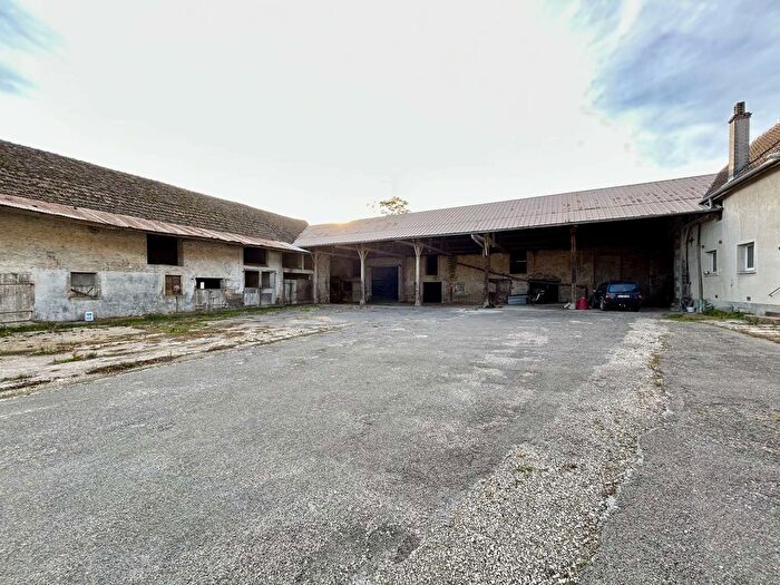 Maison à vendre - Tanay - 8 pièces - 4 chambres