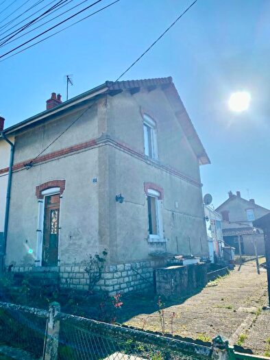 Montceau-les-Mines : Maison 3 pièces à vendre