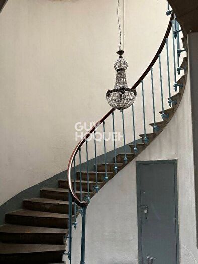 Appartement à louer - Centre Ville, Carcassonne - 4 pièces - 3 chambres