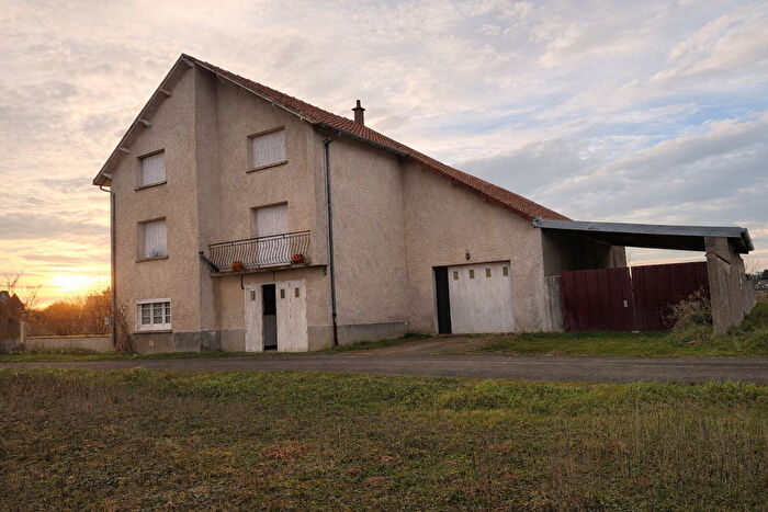 Maison à vendre - Thuré - 7 pièces - 6 chambres